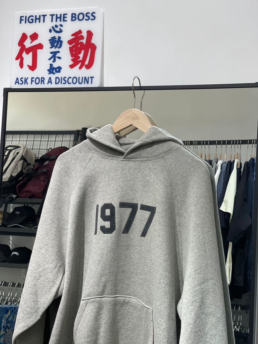 FOG ESSENTIALS 1977 HOODIE – MCWEARS